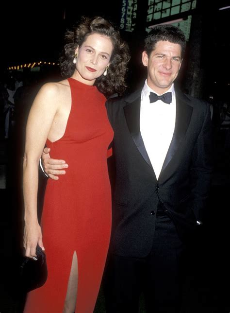 Inside Sigourney Weavers 41 Year Marriage To Actor She Wed Following 3