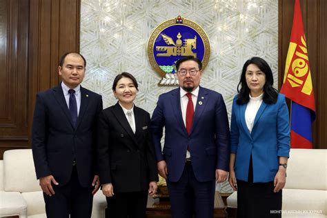 УИХ ын дарга Г Занданшатар Үндсэн хуулийн цэцийн шинэ гишүүдийг хүлээн авч уулзав