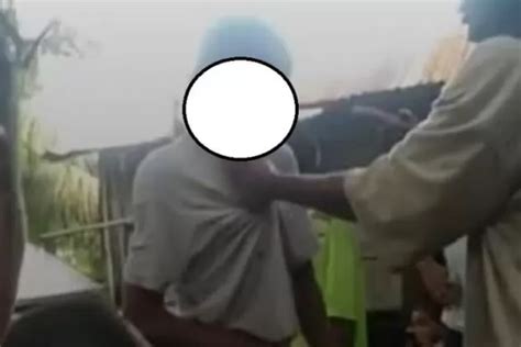 Abg 15 Tahun Ditelanjangi Diarak Keliling Kampung Sambil Dipukuli Di Desa Normal Kabupaten