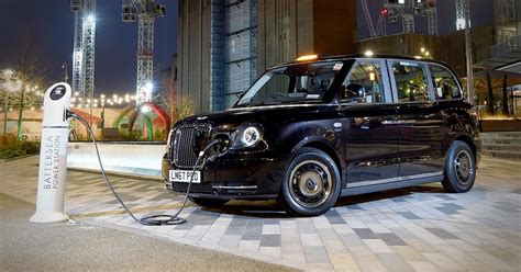 El típico taxi inglés en su versión 100 eléctrica empieza a mostrar los primeros resultados