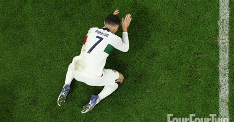 ‘폭풍 눈물 호날두 “월드컵 우승 가장 큰 꿈이었다 이제 끝났어”