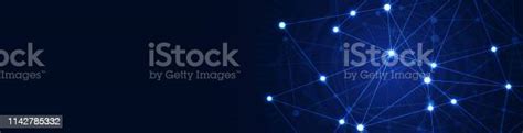추상적인 기하학적 배경과 점과 선을 연결 하는 웹 사이트 헤더 또는 배너 디자인 글로벌 네트워크 연결 당신의 텍스트에 대 한 신경 총 배경과 공간을 가진 디지털 기술 개념에