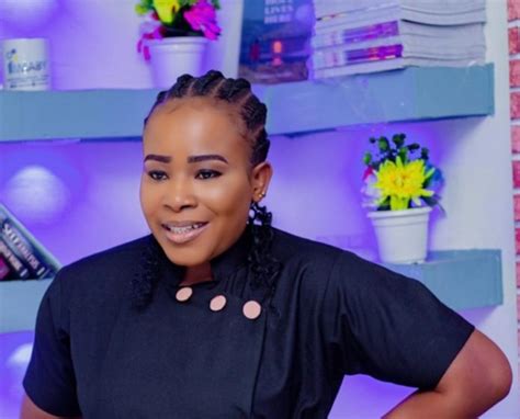 Cook A Thon Old Video Of Vibrant Faila Performing Her Song To A Huge