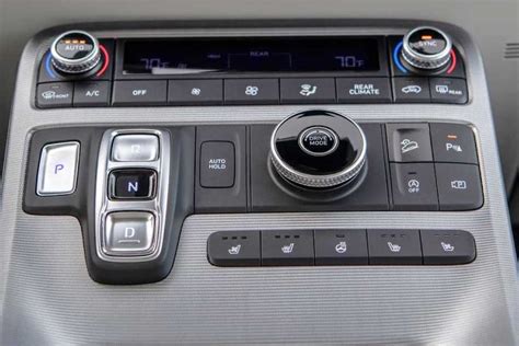 베테랑도 잘 모르는 도로 위의 기어 사용법 조심하세요