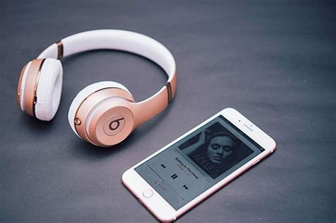 R T Hay Nh Gi Top Tai Nghe Bluetooth Ch P Tai Hot Tr N Th Tr Ng