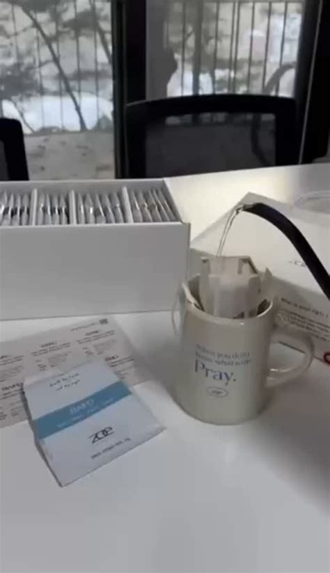 기도컵에 내려먹는 ‘기도커피 조에 ☕ 매일매일 내 취향에 맞게 골라 즐기는 ‘디카페인 취향커피 디카페인 드립커피 중 당연 체고 체고 💖 한 모금 머금으면