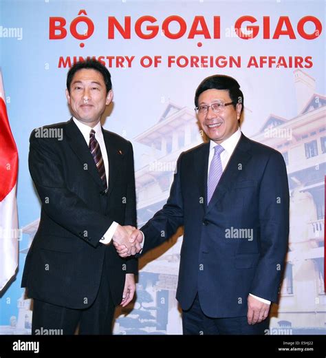 Hanoi Vietnam 1st Aug 2014 Japanese Foreign Minister Fumio Kishida
