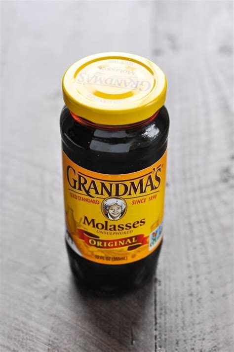 Old Fashioned Molasses Candy