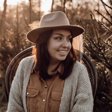 Lilly Van Zon Youtube