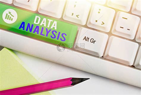显示数据分析的书写笔记将数字转换为分析结论预高清图片下载 正版图片504544546 摄图网