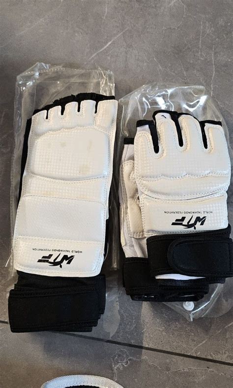 Taekwondo Sparring Set Sports Equipment Other Sports Equipment And Supplies On Carousell