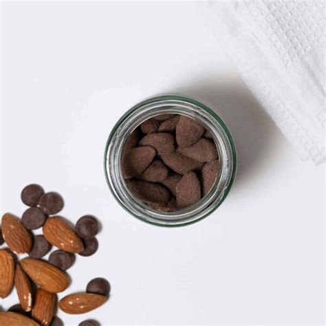 Dark Chocolate Almonds Nutural World