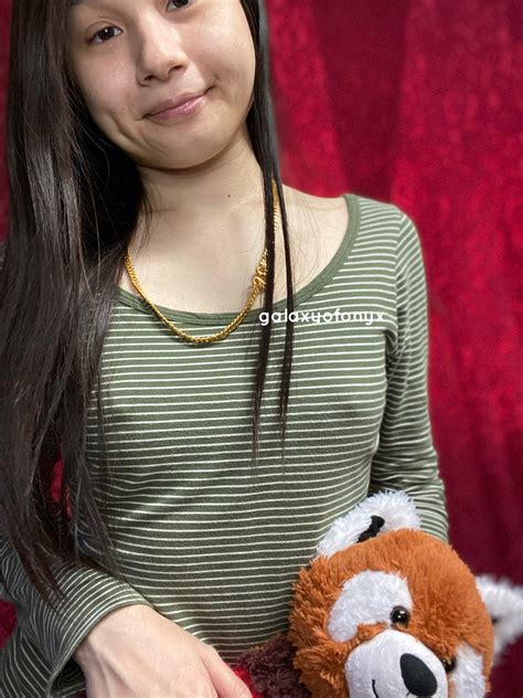 I May Have Small Boobs But The Pokies Definitely Like To Make Their Presence Known Scrolller