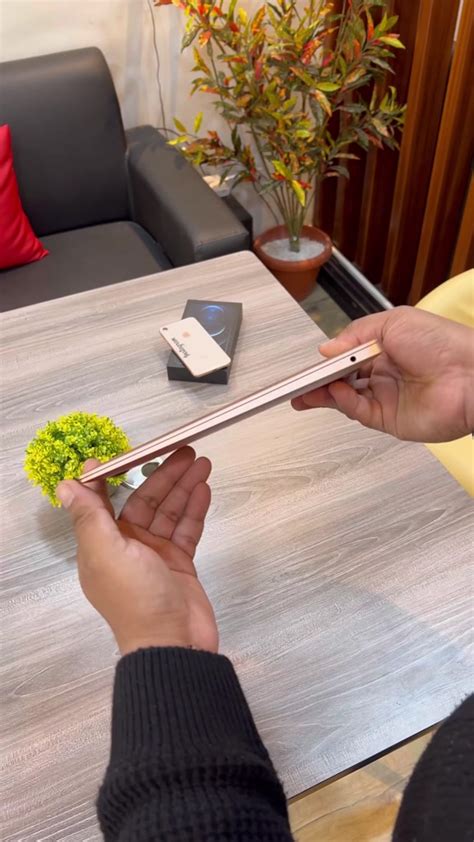 Jual Macbook Air M Chip Gb Gb Second Original Bergaransi Shopee Indonesia