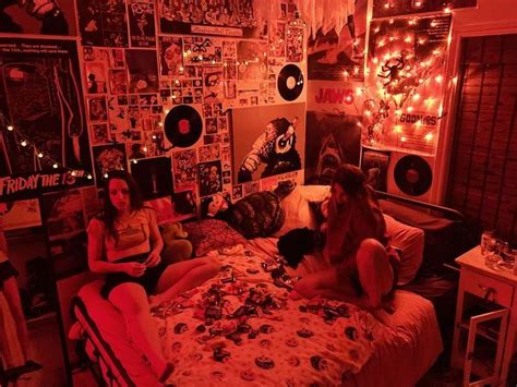 Grunge Bedroom Pop The Raw Sound That Defines Modern Intimacy