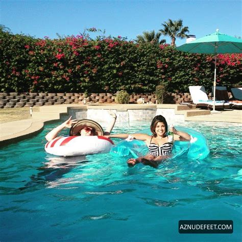 Debby Wolfe Feet Aznudefeet