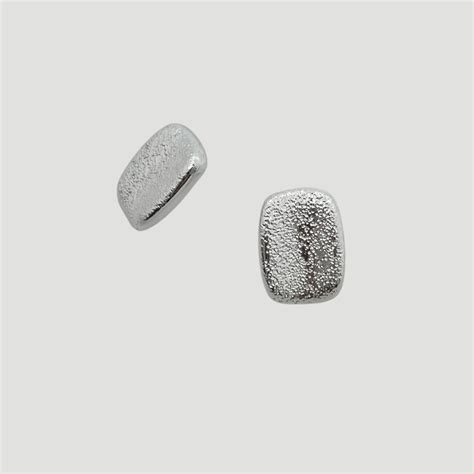 Trésor საყურე