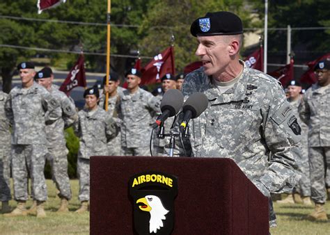 101st Airborne Division Air Assault Welcomes New Deputy Commanding