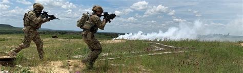 COMMAND PHILOSOPHY EXAMPLE The Company Leader