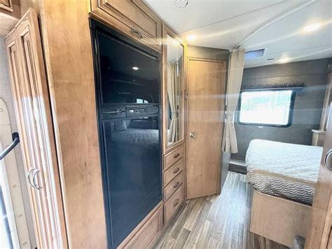 2018 Thor Motor Coach Quantum RS26 RV For Sale In Panama City Beach FL 32408 341911 RVUSA