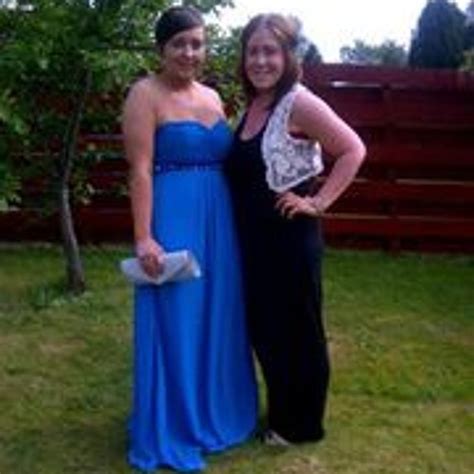 Stream Laura Sinclair 3 Music Listen To Songs Albums Playlists For