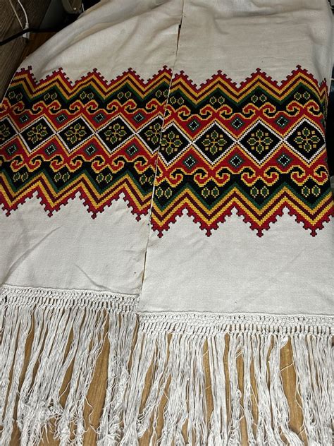 Вишиті рушники хрестиком 800 грн Витвори майстрів рукоділля Сокаль на Olx