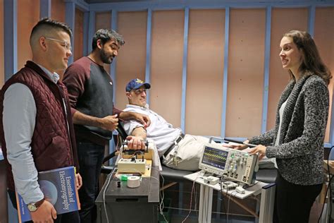 brock research team creating surface electrode technique to better measure muscle activity the