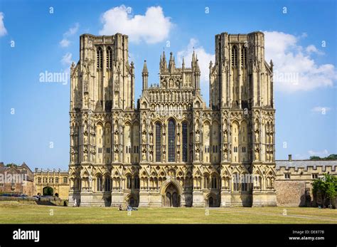 Gotische Kathedrale Fotos Und Bildmaterial In Hoher Auflösung Alamy