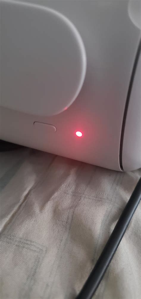 My Meta Quest 2 Keeps On Showing This Red Light Even When I Take Off The Charger And It Is Not
