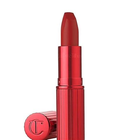 CHARLOTTE TILBURY Губная помада Matte Revolution купить по цене 7736₽ в ...