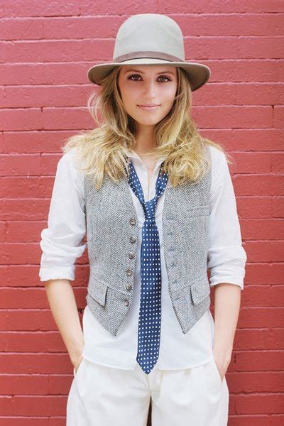 How Do I Love Thee Annie Hall Style