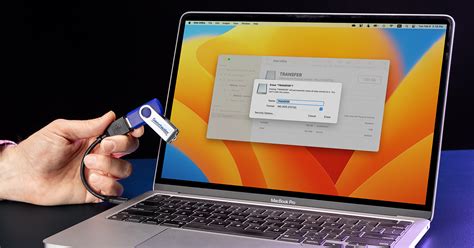 How To Format A USB Flash Drive To FAT Sweetwater