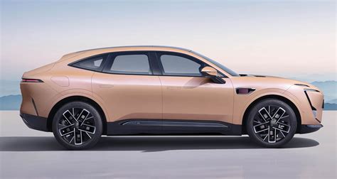 Avatr Meluncurkan Avatr Yang Diperbarui 11 Suv Dengan Varian Hibrida Baru Mobil Di Cina