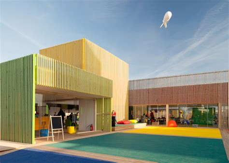 Microsoft Pavilion Takes Its Cues From The Windows 8 Interface