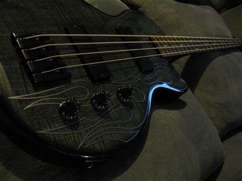 Show Your Les Paul Style Bass Page 3