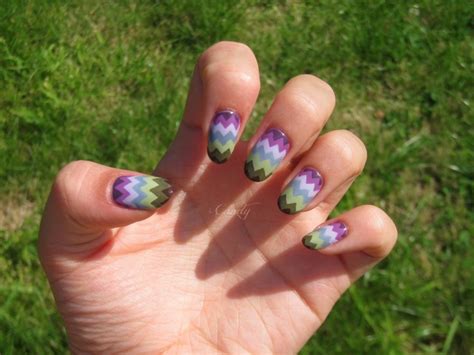 Zig Zags Fade Missoni Nail Art Tutorial Nail Art Zig Zag