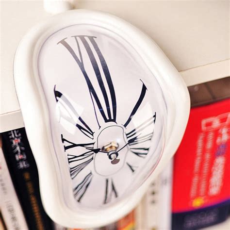🎉 persistence of memory abstract melting clock