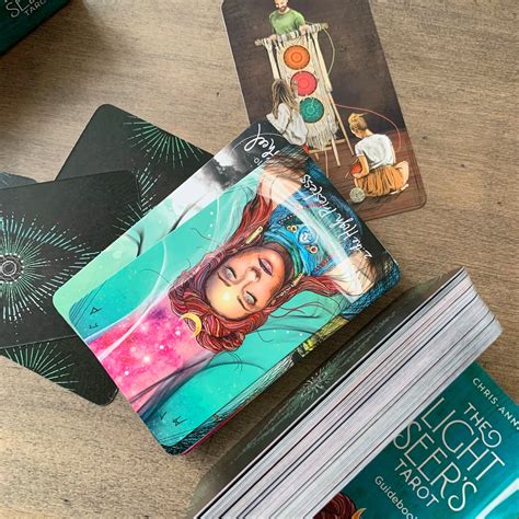 Light Seers Tarot A 78 Card Deck And Guidebook Chris Anne