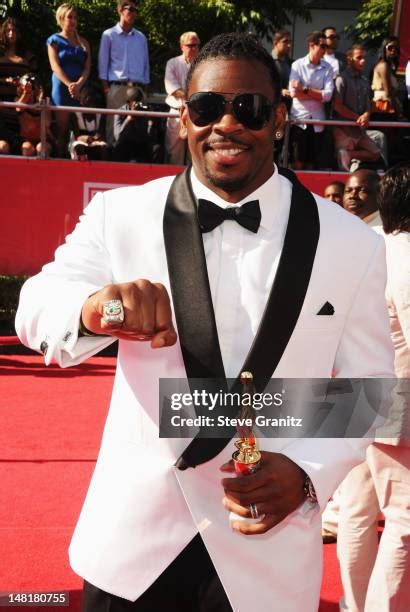 Desmond Bishop Photos And Premium High Res Pictures Getty Images