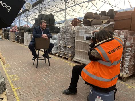 Calling The Men Folk Out There 👋 How You Feel About Being Photographed Does It Make You