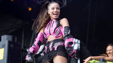 ¡a Preparar Los Brillitos Emilia Mernes Dará Un Show En La Costanera