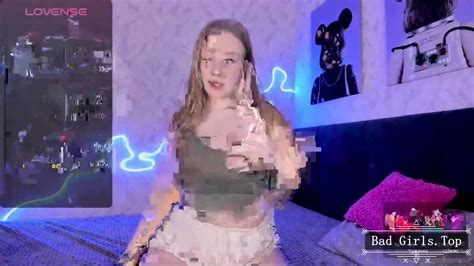 Sexy Big Booty Ass Busty Petite Teen Teasing On Cam Eporner