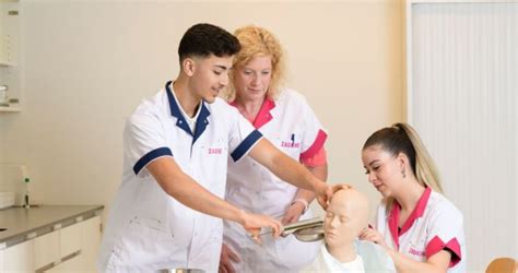 Doktersassistent Opleiding Mbo Niveau 4 Bol Zadkine