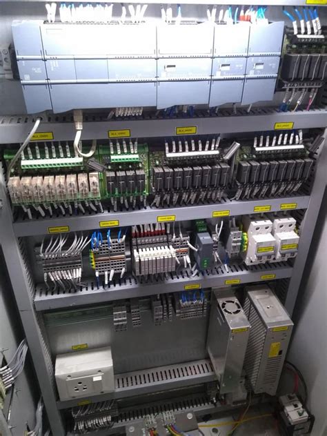 Logic Controllers At ₹ 10000piece Hmi Operator Panel In Pune Id