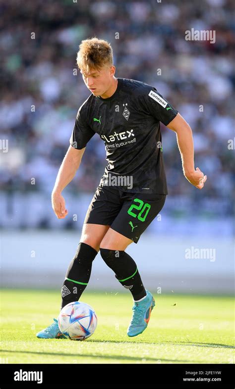 Luca Netz Mg Action Soccer Test Match Rot Weiss Essen E Borussia Monchengladbach Mg 2