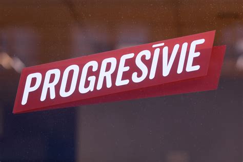 Progresīvie Sakašķējušies Selma Levrence Pamet Partiju Nra Lv