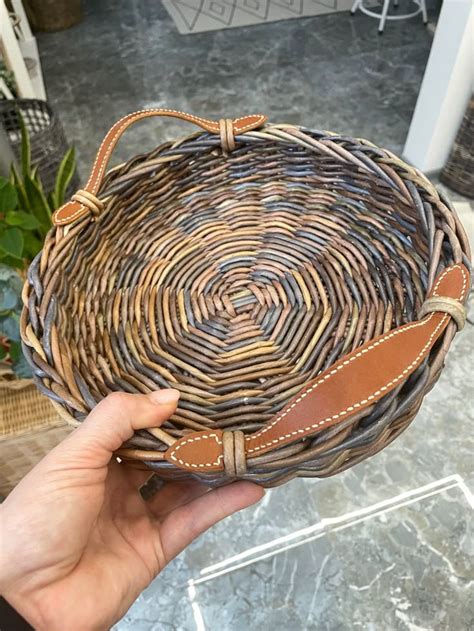 Поднос с кожаными ручками своими руками Плетение Плетение корзины Бумажная корзина