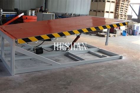 Warehouse Logistics Bay Loading Dock Leveler Ton Ton Truck Dock Leveler