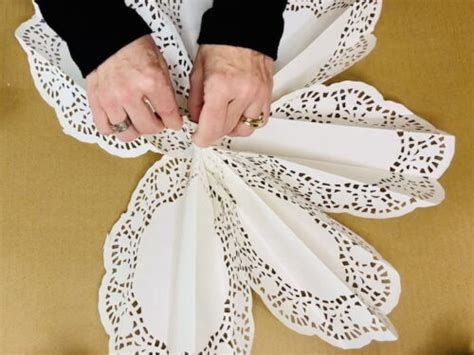 Creative DIY Snowflakes Step By Step Tutorials With Video Chas Crazy Creations