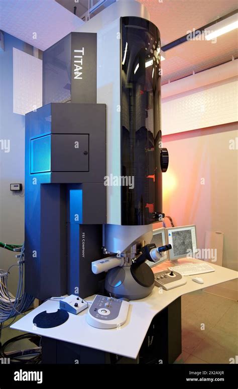 Atomic Resolution Imaging Using Tem High Resolution Transmission Electron Microscopy Laboratory
